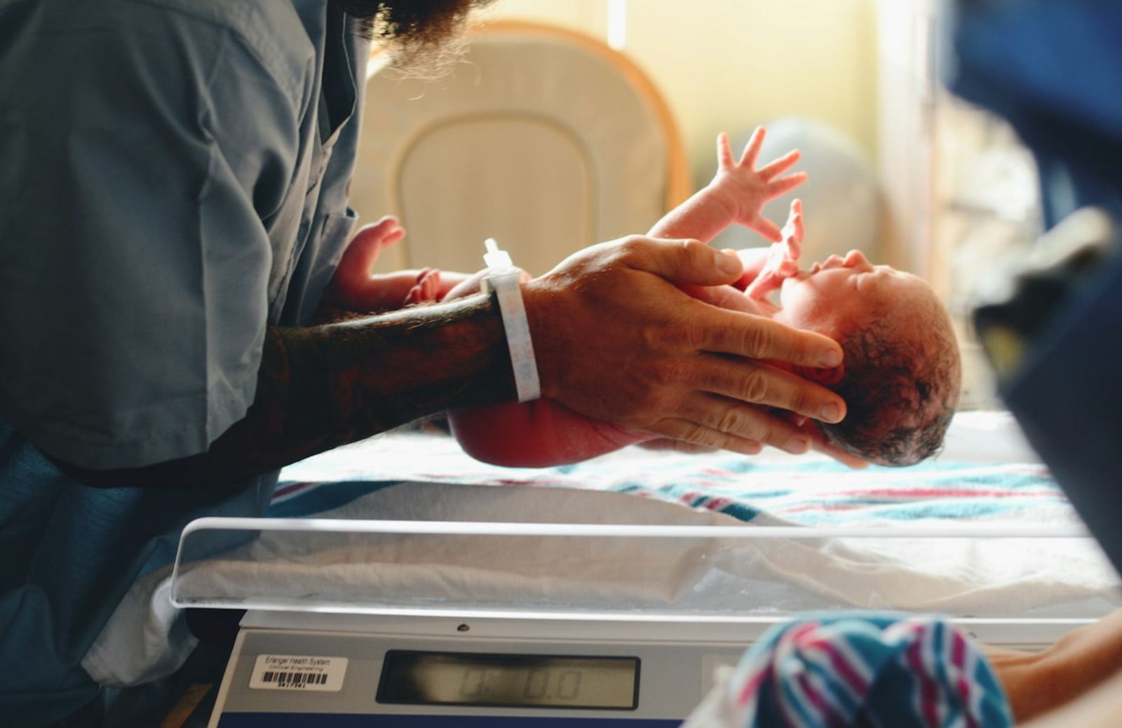 Meconio: tutto sulle prime feci del neonato | Deabyday