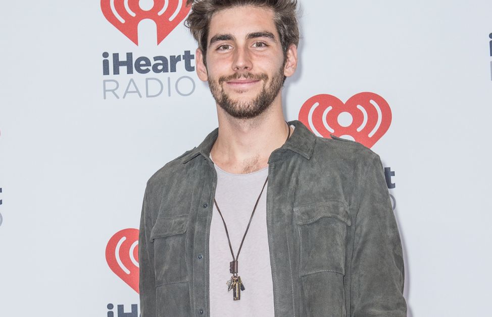 Alvaro Soler: Sofia, l'amore e le canzoni più belle | DeAbyDay