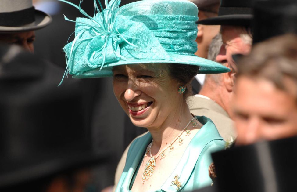 La storia di Anna, principessa reale | DeAbyDay